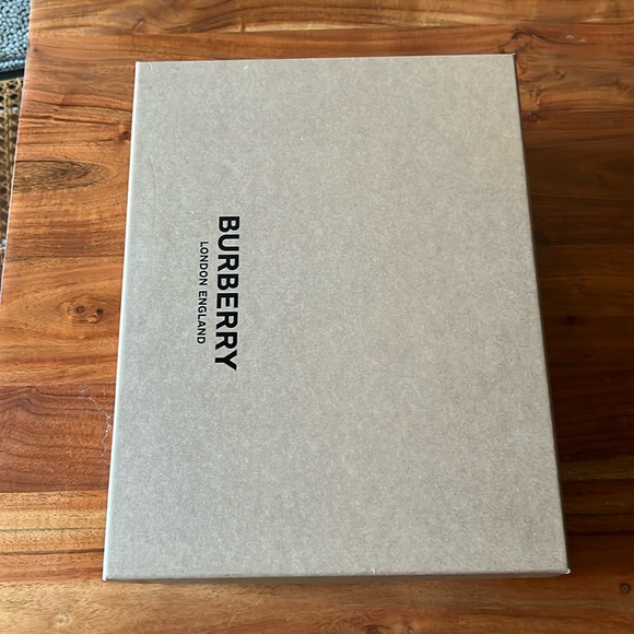 Burberry | Shoes | Burberry Empty Shoe Box 15x875 | Poshmark